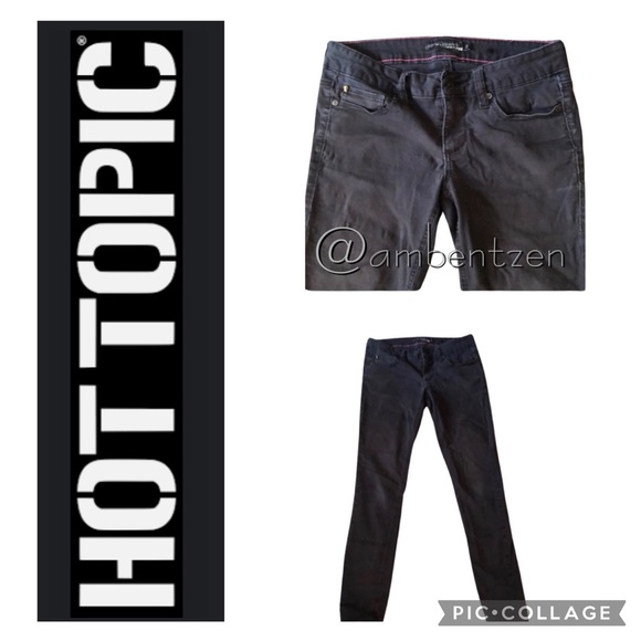 Hot Topic | Jeans | Hot Topic Lovesick Jeans Size 5 | Poshmark